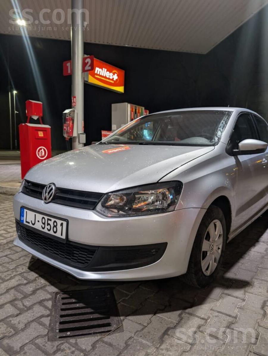 Volkswagen Polo 2011 Rīga, ar dzinēja tilpumu 1.20 L un nobraukumu 370 tūkst. km par 2300 €, foto 6 vietnē AUTOMOTO.COM.LV