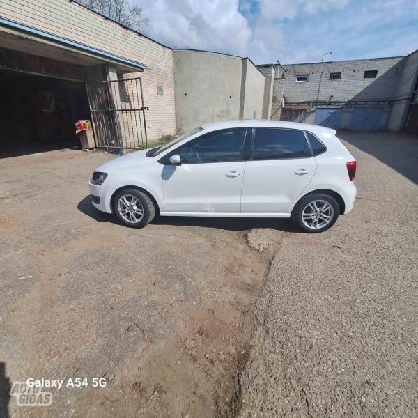 Volkswagen Polo 2011 in Kaunas, with an engine capacity of 1.60 L and mileage of 255 thousand km for 3000 €, photo 4 on AUTOMOTO.COM.LV