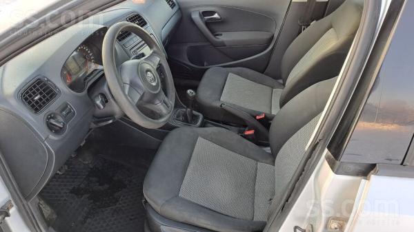 Volkswagen Polo 2011 in Aizkraukle, with an engine capacity of 1.20 L and mileage of 449 thousand km for 2000 €, photo 8 on AUTOMOTO.COM.LV