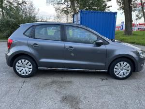 Volkswagen Polo 2011 Šauļi, ar dzinēja tilpumu 1.60 L un nobraukumu 224 tūkst. km par 1300 €, foto 4 vietnē AUTOMOTO.COM.LV