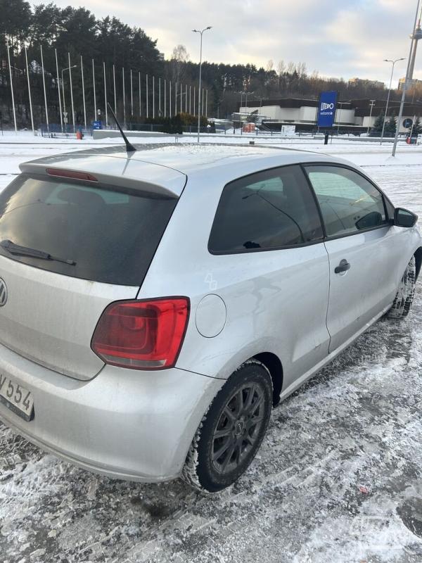 Volkswagen Polo 2012 Viļņa, ar dzinēja tilpumu 1.20 L un nobraukumu 250 tūkst. km par 1700 €, foto 5 vietnē AUTOMOTO.COM.LV