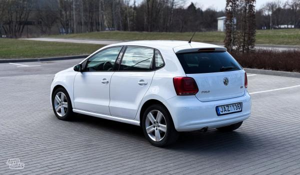Volkswagen Polo 2012 in Vilnius, with an engine capacity of 1.60 L and mileage of 292 thousand km for 4500 €, photo 7 on AUTOMOTO.COM.LV