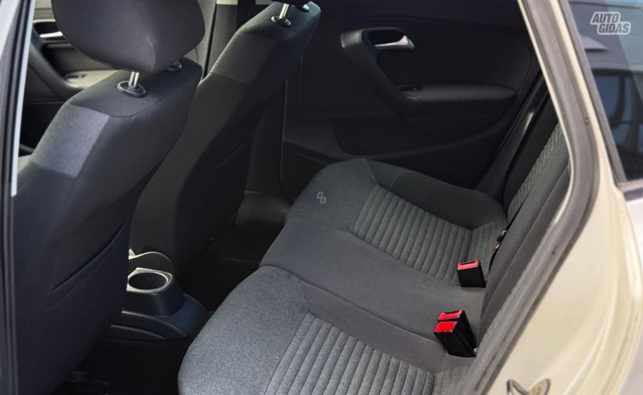 Volkswagen Polo 2012 in Vilnius, with an engine capacity of 1.60 L and mileage of 292 thousand km for 4500 €, photo 11 on AUTOMOTO.COM.LV