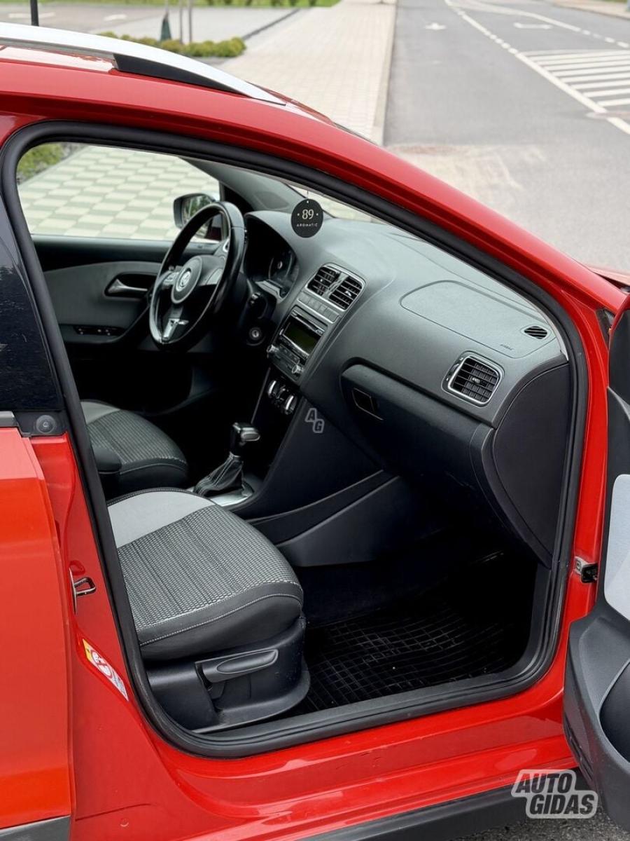 Volkswagen Polo 2012 Viļņa, ar dzinēja tilpumu 1.60 L un nobraukumu 252 tūkst. km par 4500 €, foto 10 vietnē AUTOMOTO.COM.LV