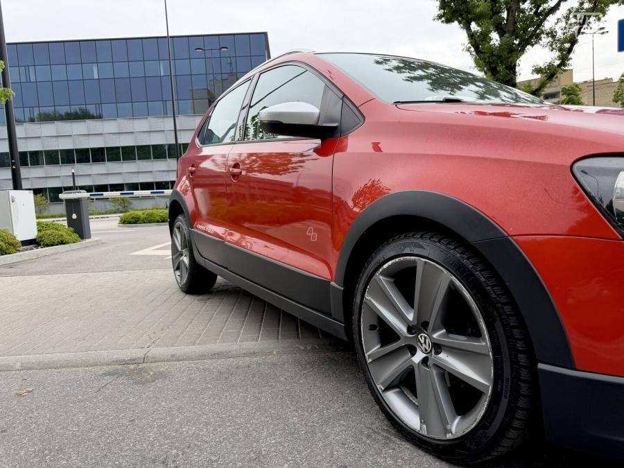 Volkswagen Polo 2012 Viļņa, ar dzinēja tilpumu 1.60 L un nobraukumu 252 tūkst. km par 4500 €, foto 14 vietnē AUTOMOTO.COM.LV