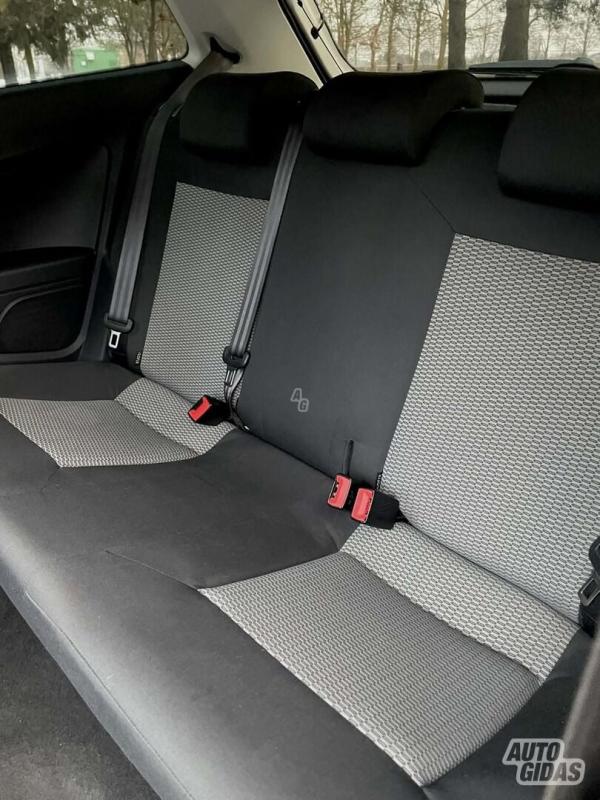 Volkswagen Polo 2013 in Joniskis, with an engine capacity of 1.20 L and mileage of 370 thousand km for 3500 €, photo 6 on AUTOMOTO.COM.LV