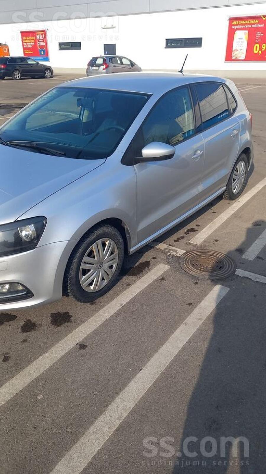 Volkswagen Polo 2014 Rīga, ar dzinēja tilpumu 1.00 L un nobraukumu 264 tūkst. km par 3650 €, foto 5 vietnē AUTOMOTO.COM.LV