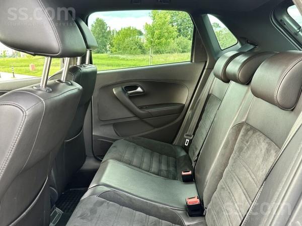 Volkswagen Polo 2014 in Riga, with an engine capacity of 1.60 L and mileage of 310 thousand km for 3990 €, photo 8 on AUTOMOTO.COM.LV