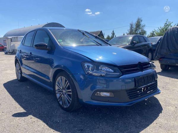 Volkswagen Polo 2015 in Radviliskis, with an engine capacity of 1.40 L and mileage of 158 thousand km for 4650 €, photo 2 on AUTOMOTO.COM.LV