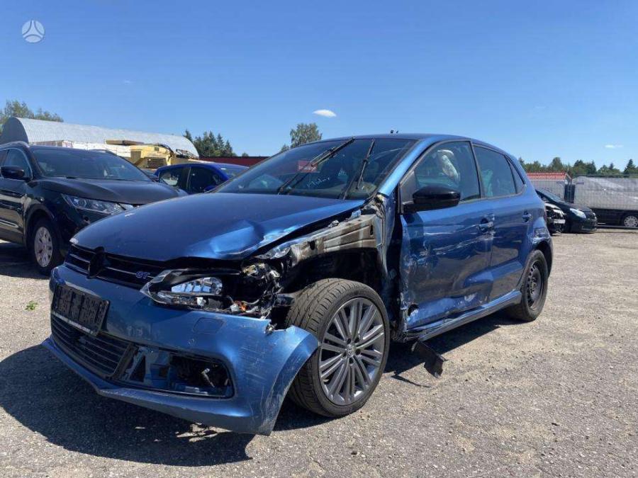 Volkswagen Polo 2015 Radviliškis, ar dzinēja tilpumu 1.40 L un nobraukumu 158 tūkst. km par 4650 €, foto 1 vietnē AUTOMOTO.COM.LV
