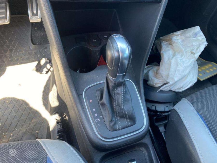 Volkswagen Polo 2015 Radviliškis, ar dzinēja tilpumu 1.40 L un nobraukumu 158 tūkst. km par 4650 €, foto 23 vietnē AUTOMOTO.COM.LV