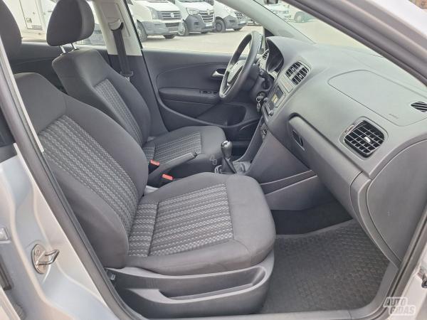 Volkswagen Polo 2015 in Taurage, with an engine capacity of 1.40 L and mileage of 213 thousand km for 5099 €, photo 6 on AUTOMOTO.COM.LV