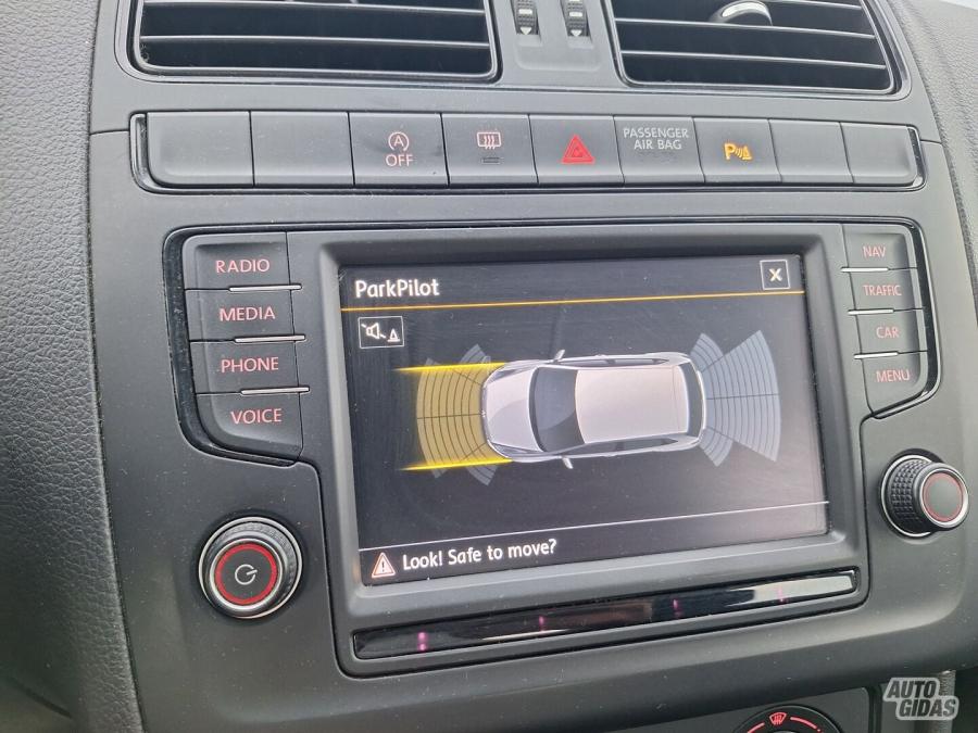 Volkswagen Polo 2015 in Taurage, with an engine capacity of 1.40 L and mileage of 213 thousand km for 5099 €, photo 15 on AUTOMOTO.COM.LV