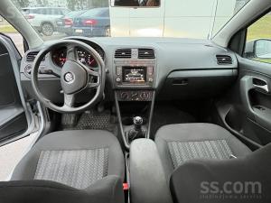 Volkswagen Polo 2016 in Ogre, with an engine capacity of 1.40 L and mileage of 208 thousand km for 5500 €, photo 8 on AUTOMOTO.COM.LV