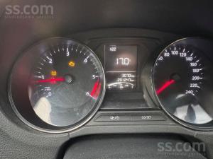 Volkswagen Polo 2016 in Aizkraukle, with an engine capacity of 1.40 L and mileage of 201 thousand km for 4200 €, photo 12 on AUTOMOTO.COM.LV