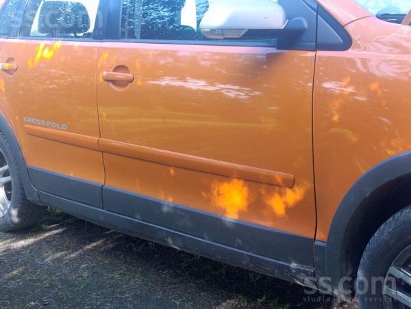 Orange Volkswagen Polo 2006 in Daugavpils, with an engine capacity of 1.90 L and mileage of 379 thousand km for 1700 €, photo 5 on AUTOMOTO.COM.LV
