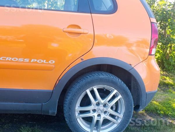 Orange Volkswagen Polo 2006 in Daugavpils, with an engine capacity of 1.90 L and mileage of 379 thousand km for 1700 €, photo 7 on AUTOMOTO.COM.LV