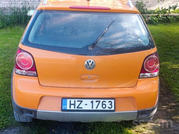 Orange Volkswagen Polo 2006 in Daugavpils, with an engine capacity of 1.90 L and mileage of 379 thousand km for 1700 €, photo 8 on AUTOMOTO.COM.LV