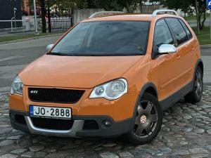 Oranžs Volkswagen Polo 2007 Rīga, ar dzinēja tilpumu 1.90 L un nobraukumu 333 tūkst. km par 3100 €, foto  vietnē AUTOMOTO.COM.LV