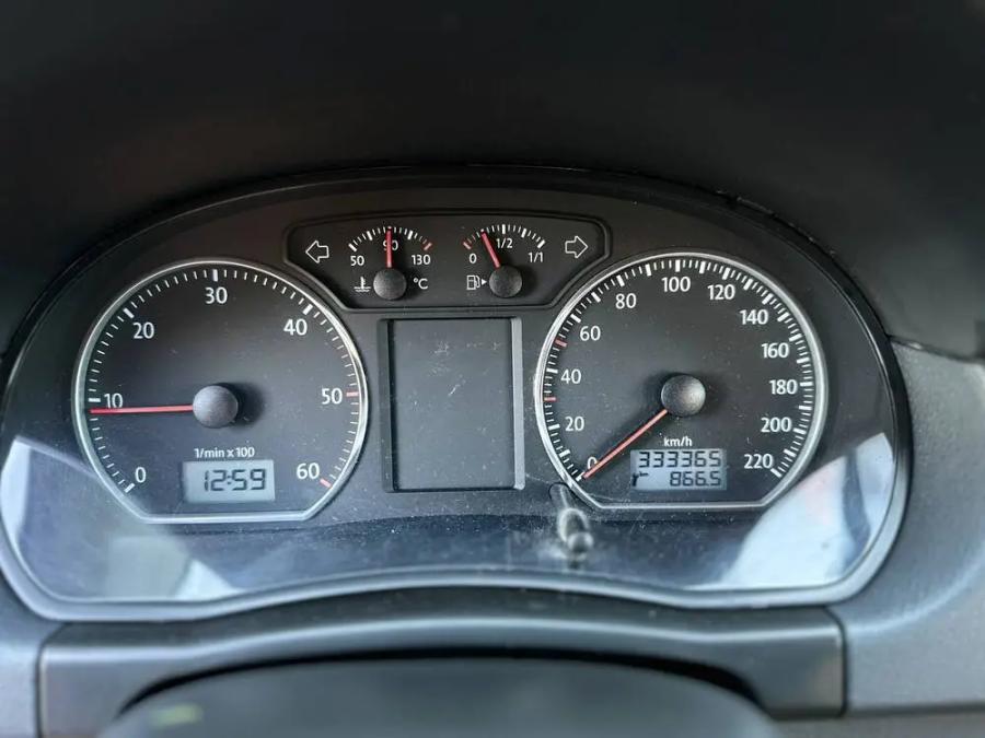 Oranžs Volkswagen Polo 2007 Rīga, ar dzinēja tilpumu 1.90 L un nobraukumu 333 tūkst. km par 3100 €, foto 8 vietnē AUTOMOTO.COM.LV