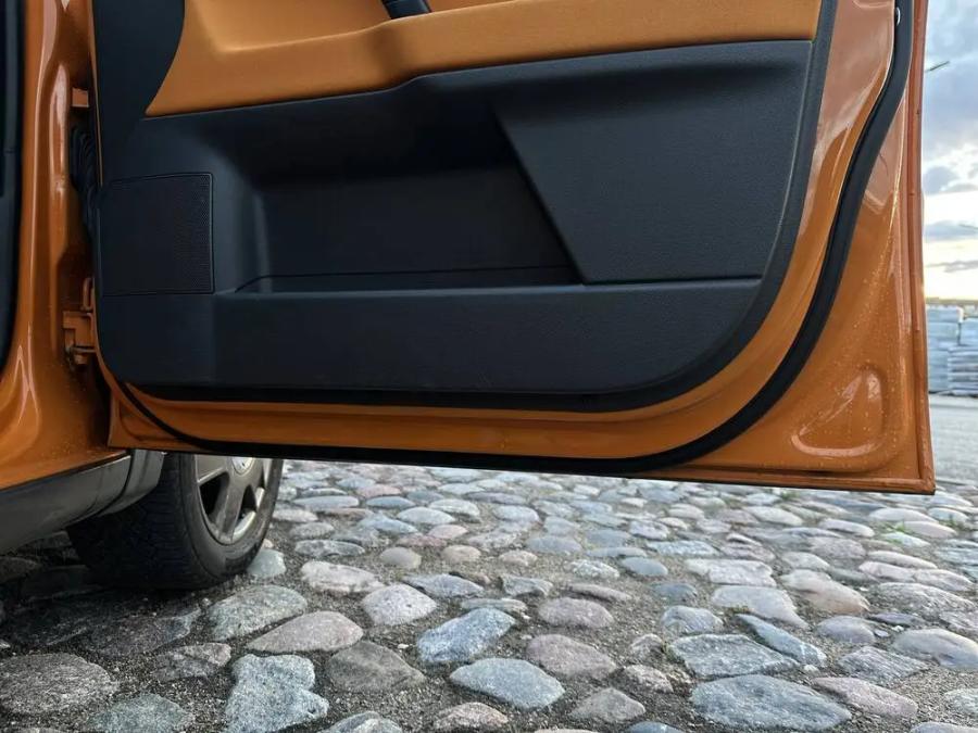Oranžs Volkswagen Polo 2007 Rīga, ar dzinēja tilpumu 1.90 L un nobraukumu 333 tūkst. km par 3100 €, foto 32 vietnē AUTOMOTO.COM.LV