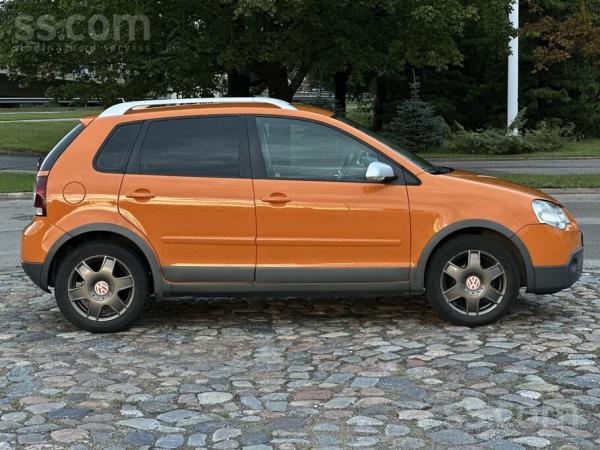 Orange Volkswagen Polo 2007 in Riga, with an engine capacity of 1.90 L and mileage of 333 thousand km for 3100 €, photo 2 on AUTOMOTO.COM.LV