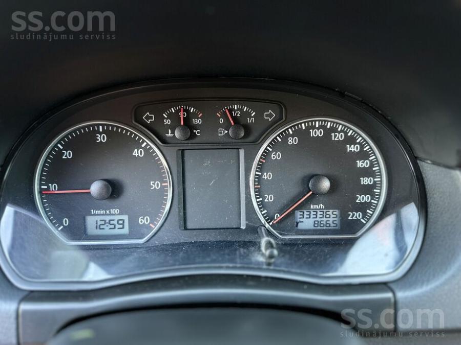 Oranžs Volkswagen Polo 2007 Rīga, ar dzinēja tilpumu 1.90 L un nobraukumu 333 tūkst. km par 3100 €, foto 8 vietnē AUTOMOTO.COM.LV