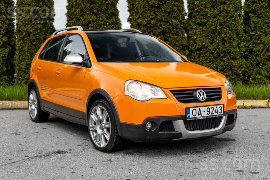 Orange Volkswagen Polo 2008 in Jelgava, with an engine capacity of 1.40 L and mileage of 258 thousand km for 999 €, photo 1 on AUTOMOTO.COM.LV