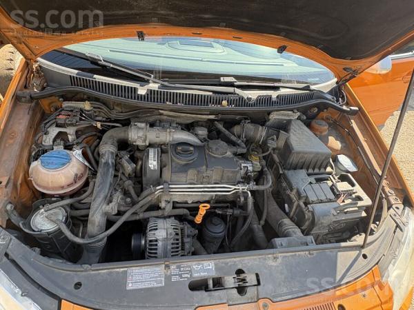 Oranžs Volkswagen Polo 2008 Rīga, ar dzinēja tilpumu 1.40 L un nobraukumu 235 tūkst. km par 1990 €, foto 9 vietnē AUTOMOTO.COM.LV