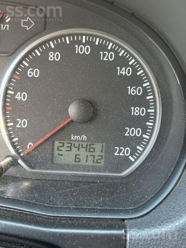 Oranžs Volkswagen Polo 2008 Rīga, ar dzinēja tilpumu 1.40 L un nobraukumu 235 tūkst. km par 1990 €, foto 10 vietnē AUTOMOTO.COM.LV