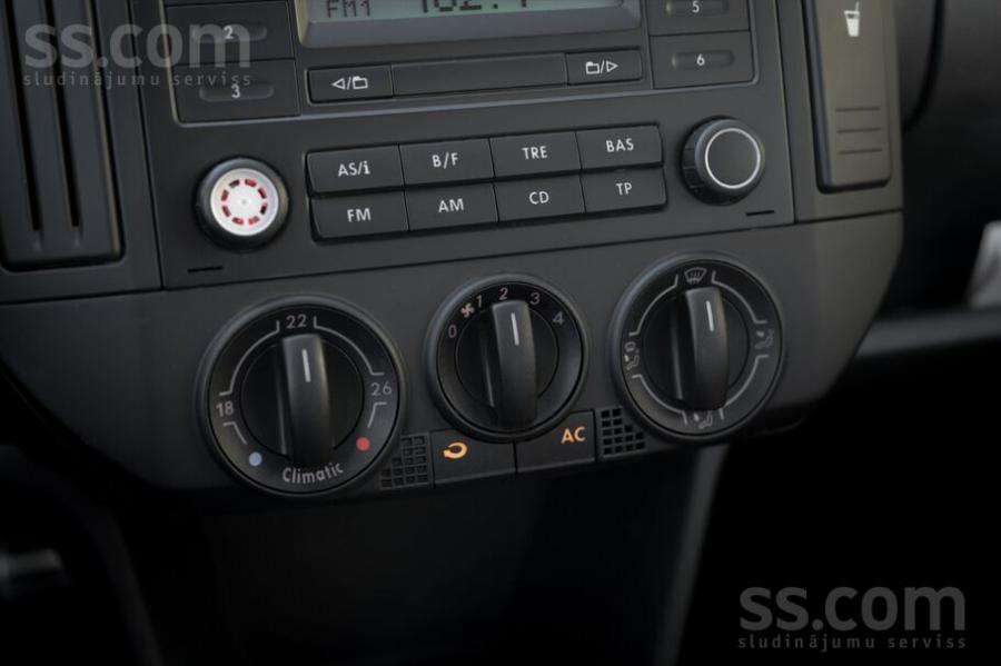 Oranžs Volkswagen Polo 2009 Talsi, ar dzinēja tilpumu 1.20 L un nobraukumu 149 tūkst. km par 5690 €, foto 20 vietnē AUTOMOTO.COM.LV
