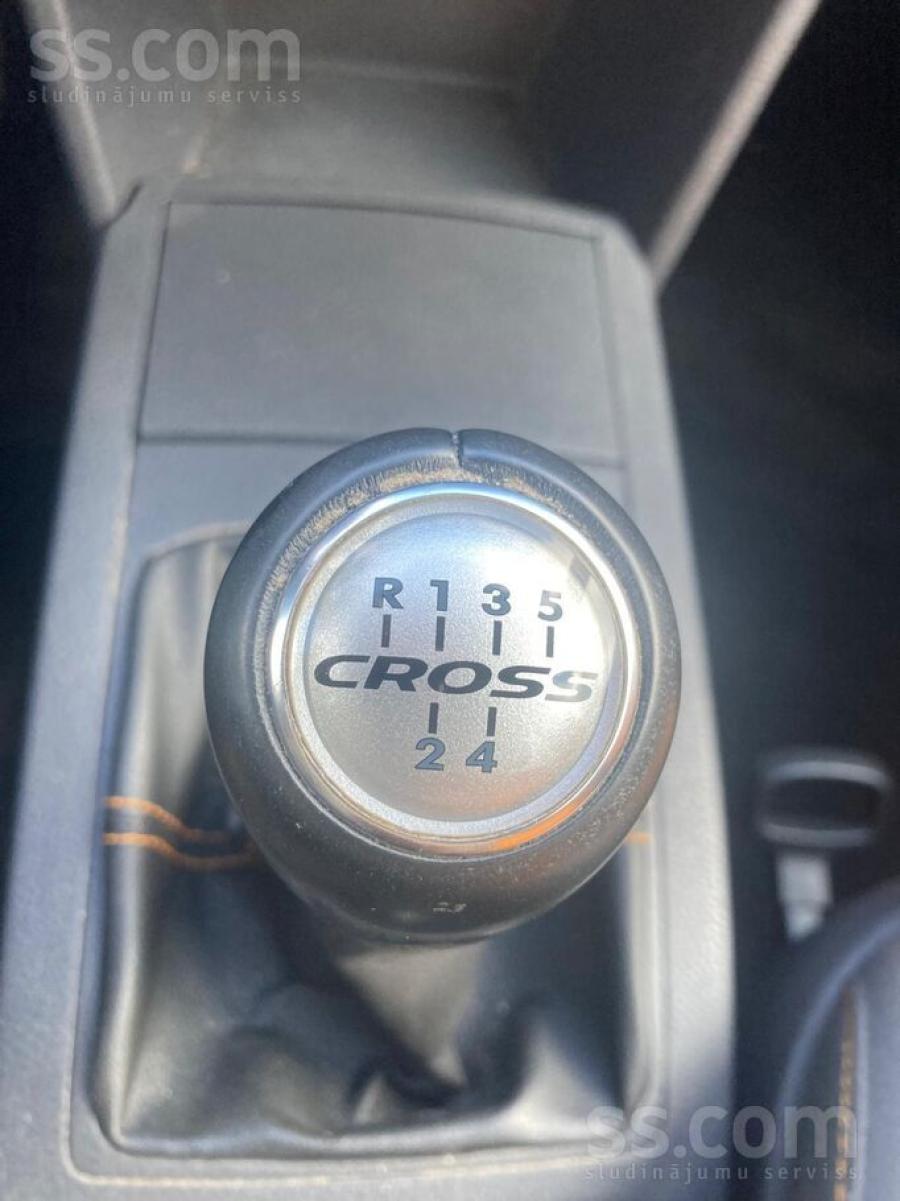 Oranžs Volkswagen Polo 2009 Rīga, ar dzinēja tilpumu 1.40 L un nobraukumu 204 tūkst. km par 3700 €, foto 9 vietnē AUTOMOTO.COM.LV