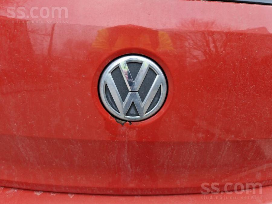 Orange Volkswagen Polo 2011 in Riga, with an engine capacity of 1.40 L and mileage of 189 thousand km for 2950 €, photo 14 on AUTOMOTO.COM.LV