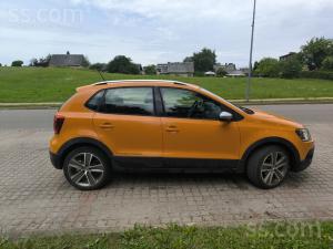 Oranžs Volkswagen Polo 2011 Madona, ar dzinēja tilpumu 1.20 L un nobraukumu 373 tūkst. km par 2950 €, foto 5 vietnē AUTOMOTO.COM.LV