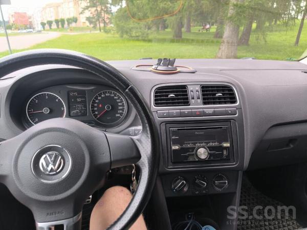 Oranžs Volkswagen Polo 2011 Madona, ar dzinēja tilpumu 1.20 L un nobraukumu 373 tūkst. km par 2950 €, foto 10 vietnē AUTOMOTO.COM.LV