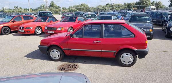 Red Volkswagen Polo 1991 in Marijampole, with an engine capacity of 1.04 L and mileage of 157 thousand km for 1200 €, photo 7 on AUTOMOTO.COM.LV