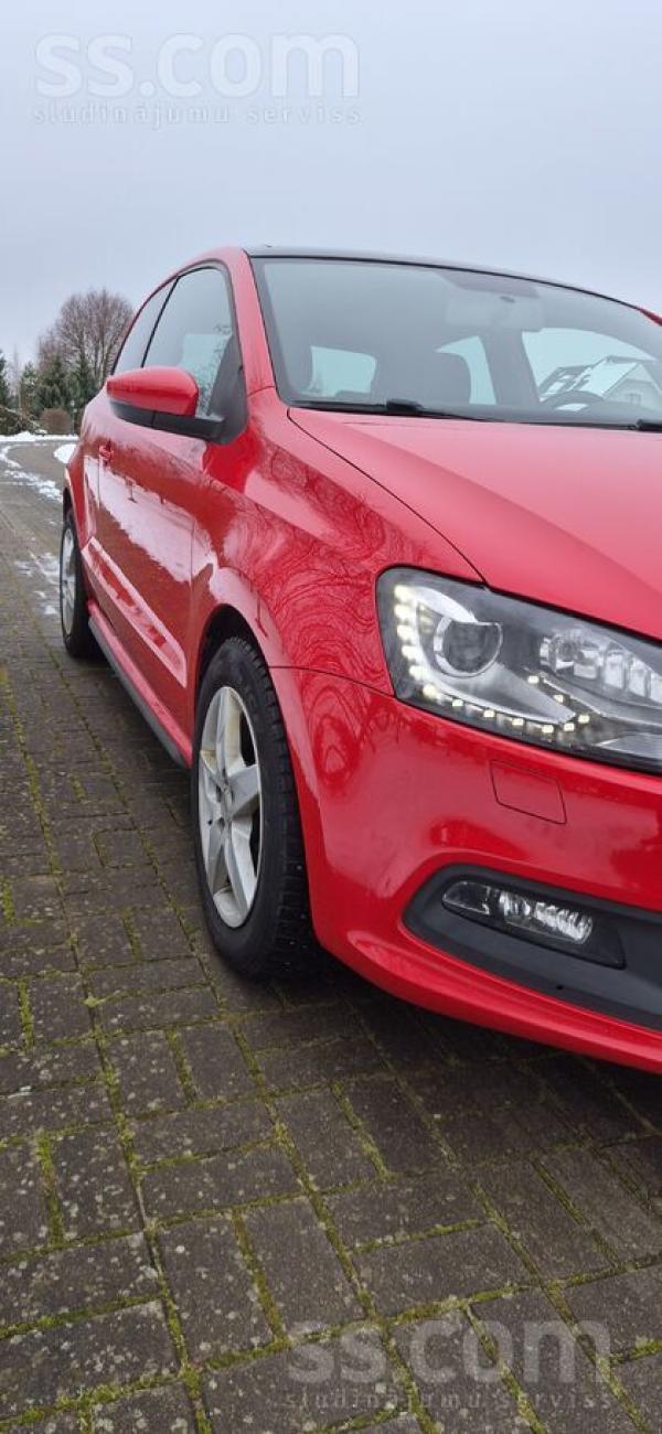 Red Volkswagen Polo 2013 in Jekabpils, with an engine capacity of 1.40 L and mileage of 147 thousand km for 9200 €, photo 2 on AUTOMOTO.COM.LV