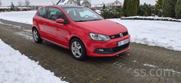 Red Volkswagen Polo 2013 in Jekabpils, with an engine capacity of 1.40 L and mileage of 147 thousand km for 9200 €, photo 3 on AUTOMOTO.COM.LV