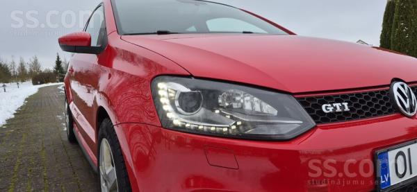 Red Volkswagen Polo 2013 in Jekabpils, with an engine capacity of 1.40 L and mileage of 147 thousand km for 9200 €, photo 8 on AUTOMOTO.COM.LV