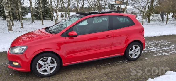 Red Volkswagen Polo 2013 in Jekabpils, with an engine capacity of 1.40 L and mileage of 147 thousand km for 9200 €, photo 10 on AUTOMOTO.COM.LV