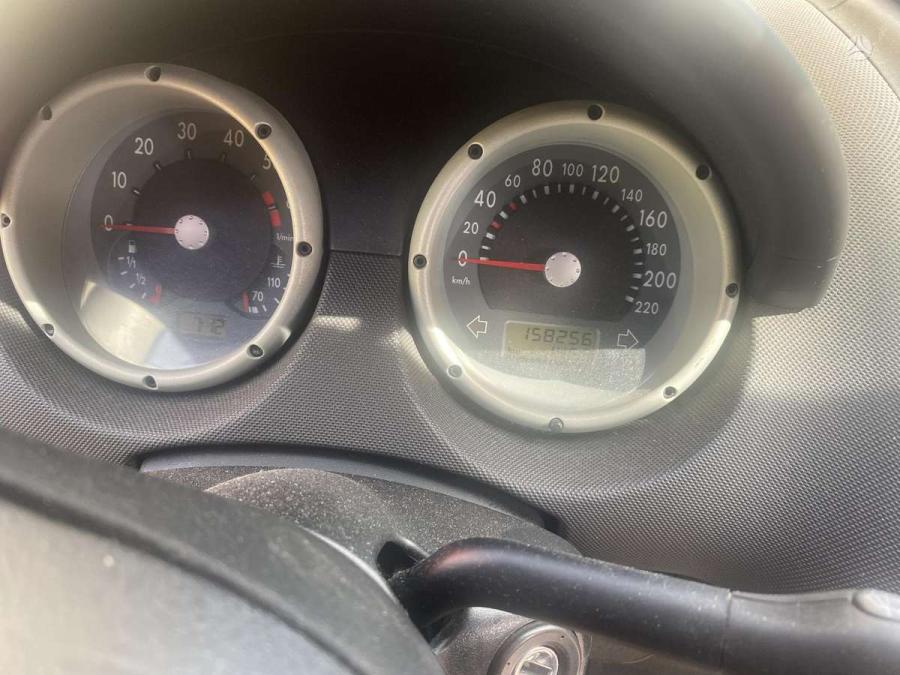 Красный Фольксваген Поло 2000 в Мажейкяй, объемом двигателя 1.39 л и пробегом 158 тыс. км за 500 €, фото 8 на AUTOMOTO.COM.LV