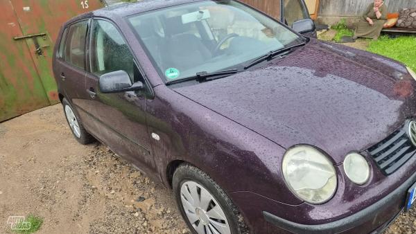 Red Volkswagen Polo 2002 in Vilnius, with an engine capacity of 1.20 L and mileage of 170 thousand km for 800 €, photo 2 on AUTOMOTO.COM.LV