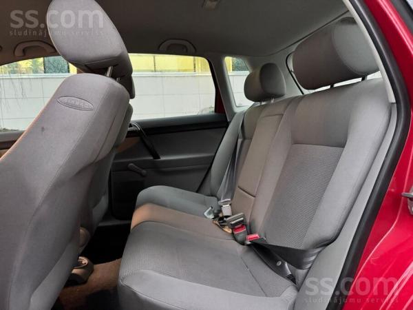 Sarkans Volkswagen Polo 2002 Rīga, ar dzinēja tilpumu 1.20 L un nobraukumu 0 tūkst. km par 1300 €, foto 7 vietnē AUTOMOTO.COM.LV