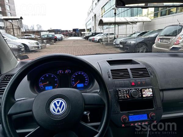 Sarkans Volkswagen Polo 2002 Rīga, ar dzinēja tilpumu 1.20 L un nobraukumu 0 tūkst. km par 1300 €, foto 8 vietnē AUTOMOTO.COM.LV