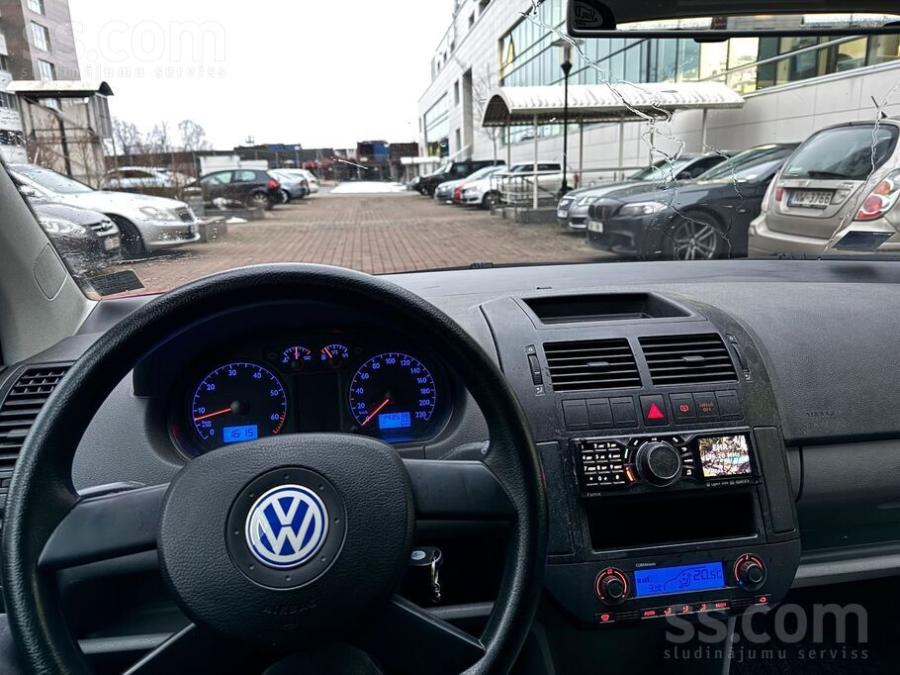 Sarkans Volkswagen Polo 2002 Rīga, ar dzinēja tilpumu 1.20 L un nobraukumu 0 tūkst. km par 1300 €, foto 8 vietnē AUTOMOTO.COM.LV