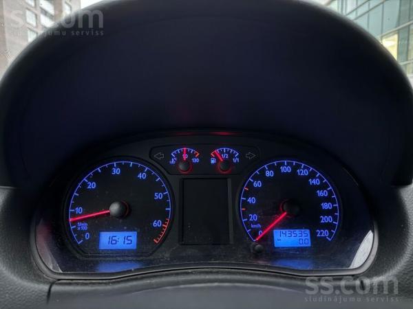 Sarkans Volkswagen Polo 2002 Rīga, ar dzinēja tilpumu 1.20 L un nobraukumu 0 tūkst. km par 1300 €, foto 9 vietnē AUTOMOTO.COM.LV