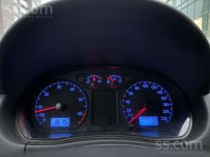 Sarkans Volkswagen Polo 2002 Rīga, ar dzinēja tilpumu 1.20 L un nobraukumu 0 tūkst. km par 1300 €, foto 9 vietnē AUTOMOTO.COM.LV