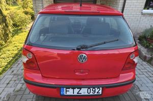 Red Volkswagen Polo 2003 in Kaunas, with an engine capacity of 1.90 L and mileage of 260 thousand km for 650 €, photo 3 on AUTOMOTO.COM.LV