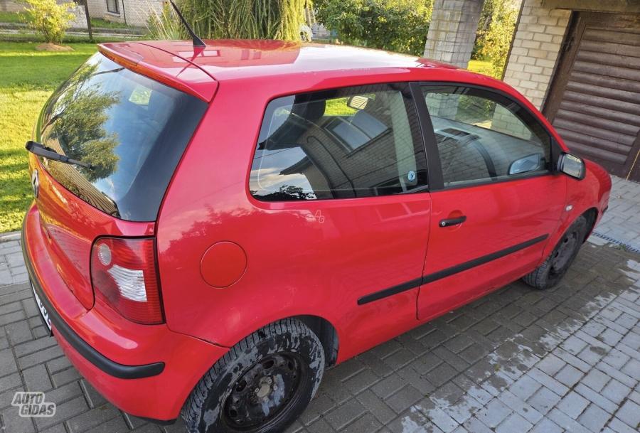 Red Volkswagen Polo 2003 in Kaunas, with an engine capacity of 1.90 L and mileage of 260 thousand km for 650 €, photo 9 on AUTOMOTO.COM.LV