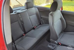 Red Volkswagen Polo 2003 in Kaunas, with an engine capacity of 1.90 L and mileage of 260 thousand km for 650 €, photo 16 on AUTOMOTO.COM.LV